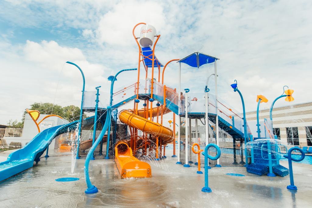 YWCA Sun ‘n Fun Center | Community Splashpad in Texas by Vortex