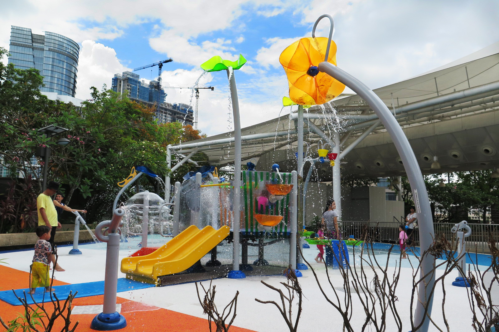 IMM Building CapitaLand | Rooftop Splashpad In Singapore By Vortex