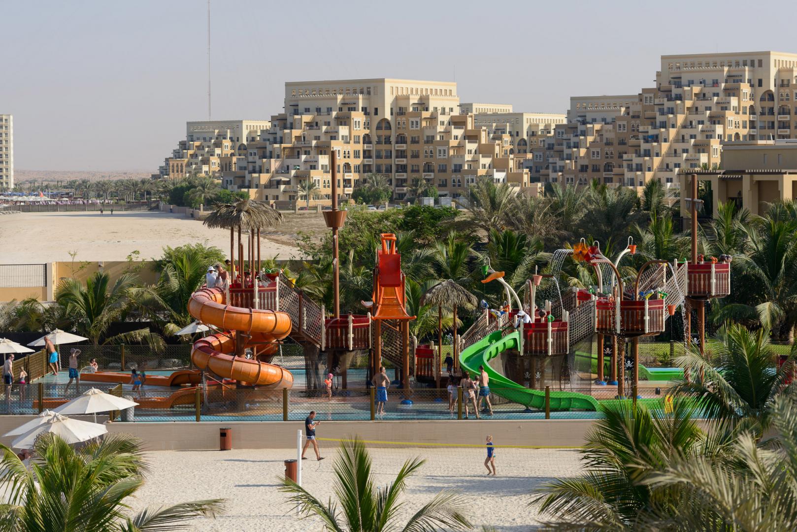 DoubleTree Marjan Island | Vortex Pirate Ship Makes a Splash
