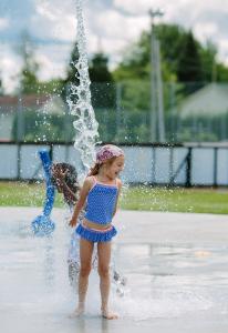 Water Park Bucket Dump | Vortex