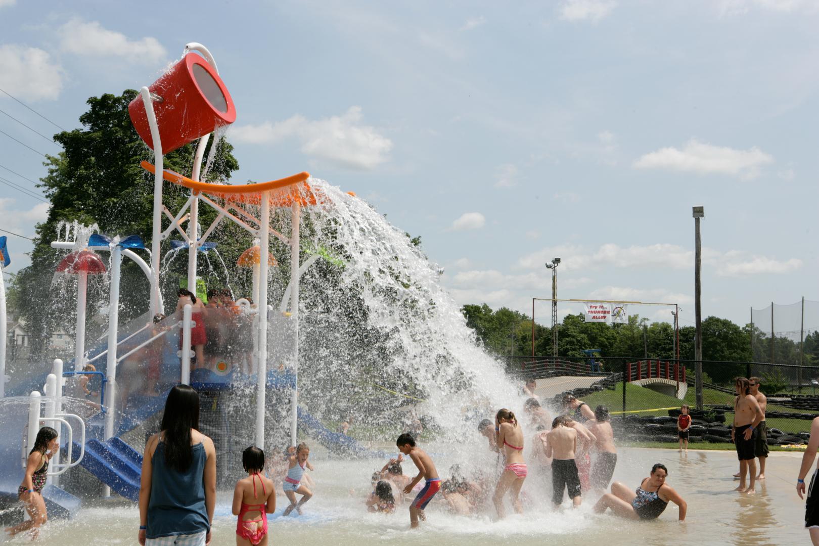 East Park Golf Gardens | Aquatic Play in Ontario by Vortex