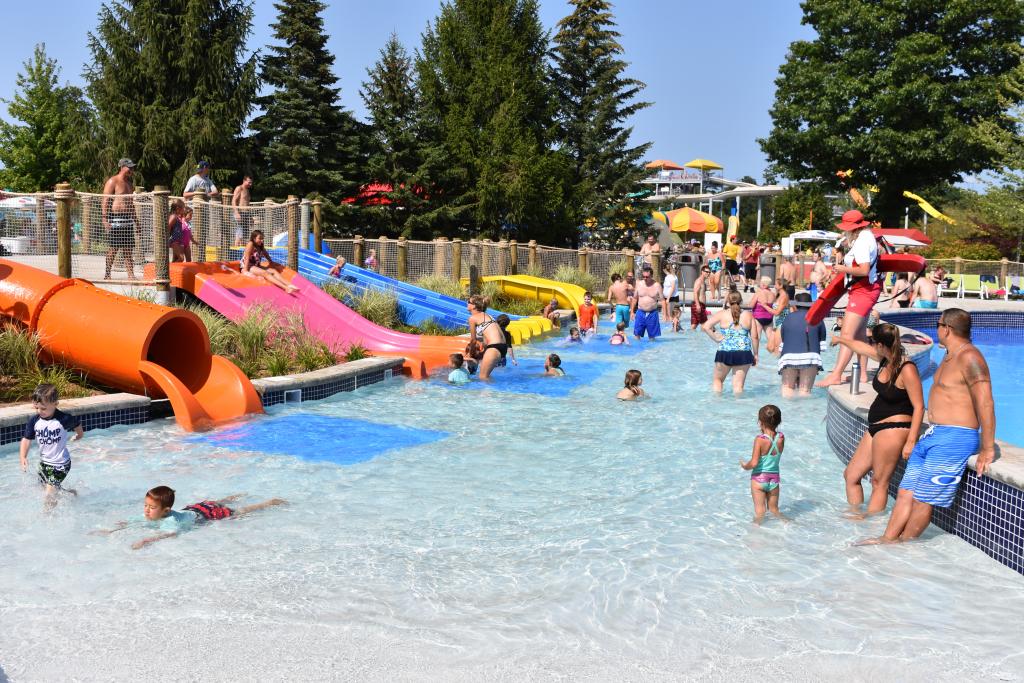 VORTEX Waterslides Solutions - Family Attractions.