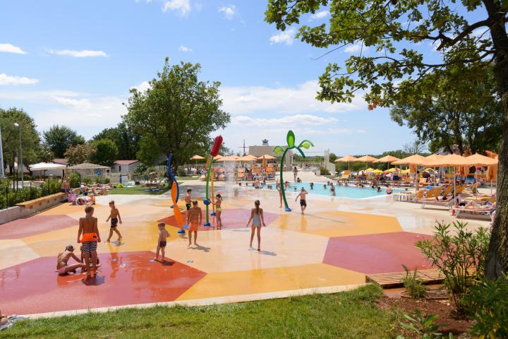 Splash Pad Design & Manufacturer | Vortex