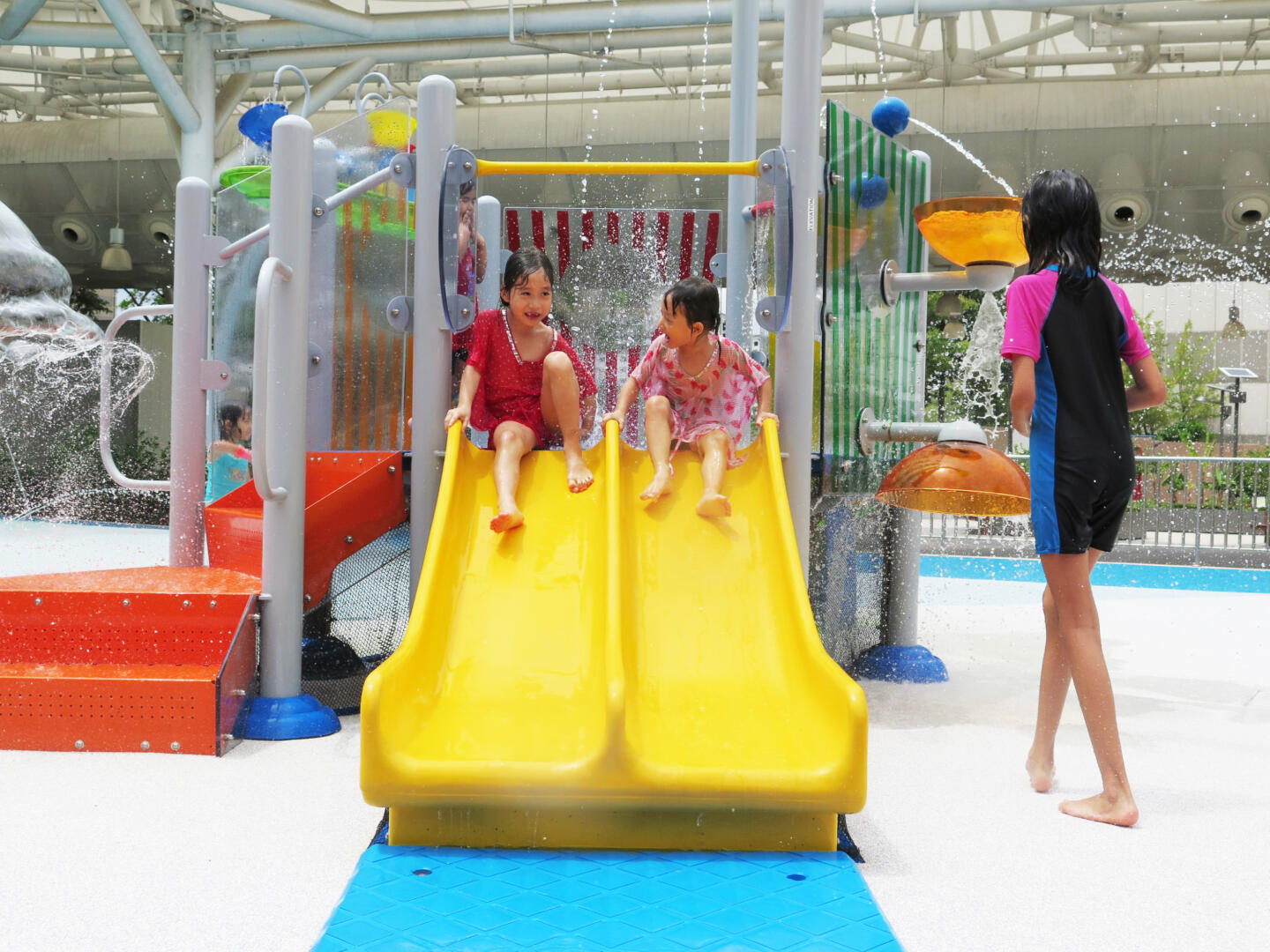 IMM Singapore | Rooftop Aquatic Play Attraction By Vortex