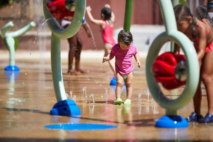 Plaza 1 De Octubre | Inclusive Splashpad In Barcelona By Vortex