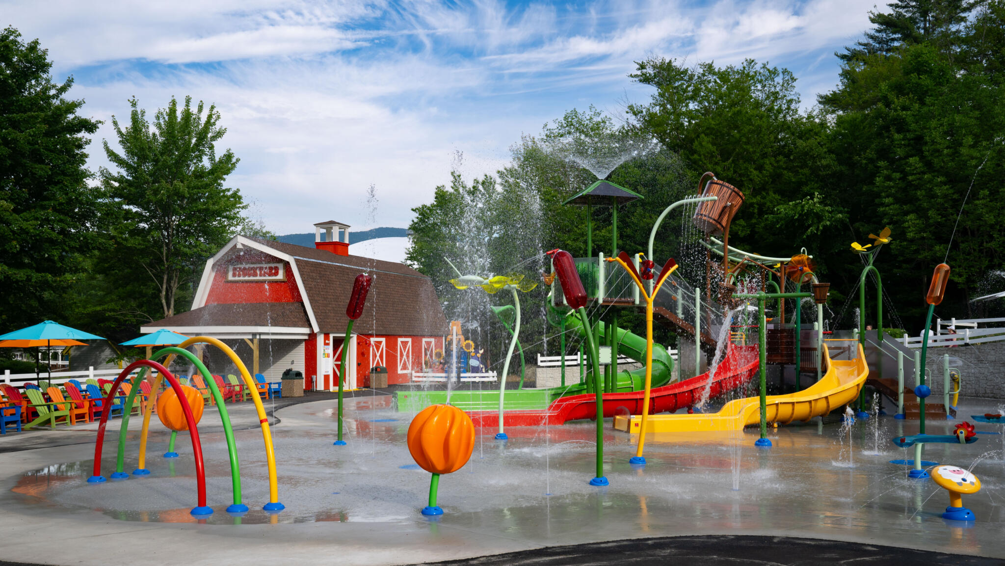 Moo Lagoon at Story Land | Farm-Themed Splashpad by Vortex